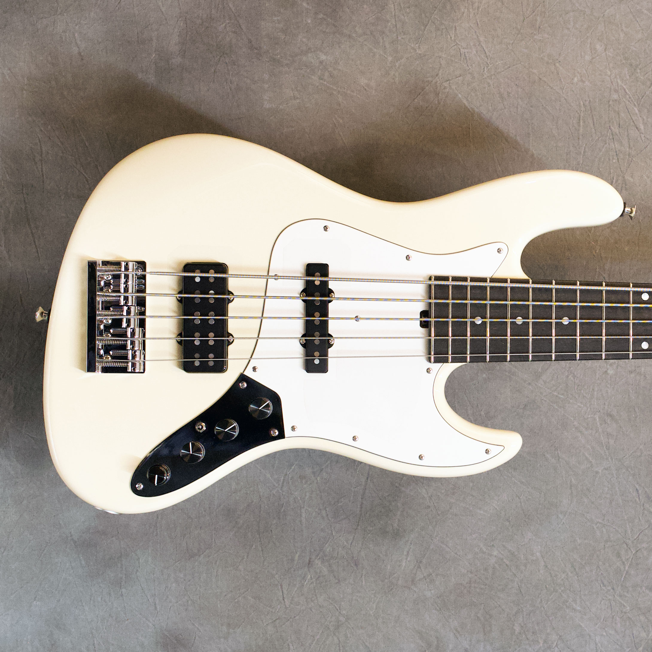#9603 Olympic White 5-21 Vintage. - Sadowsky Guitars