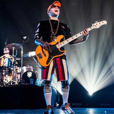 Artists - Sadowsky Guitars